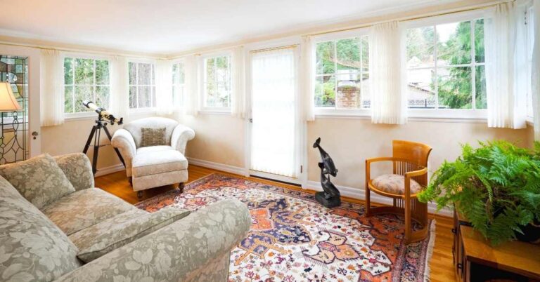 What Do House Sitters Do? 9 House Sitting Duties You Should Know